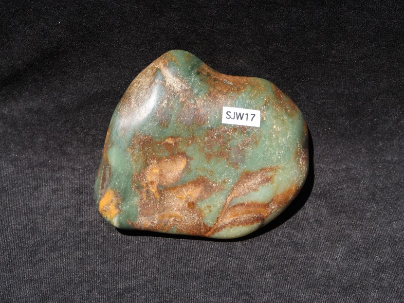 Siberian River Jade, SJW17 – Jade Carver