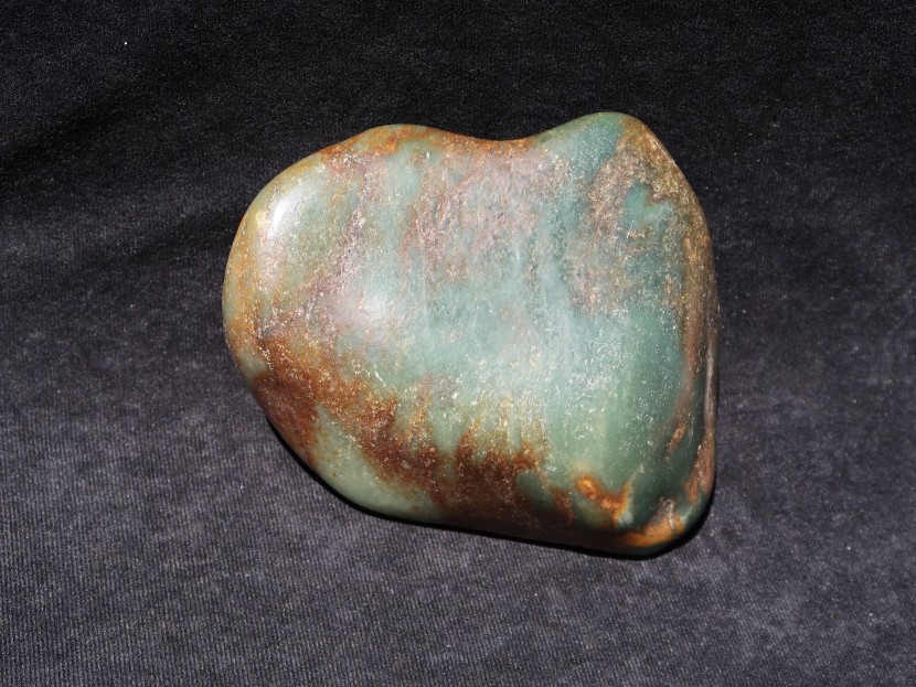 Siberian River Jade, SJW17 – Jade Carver
