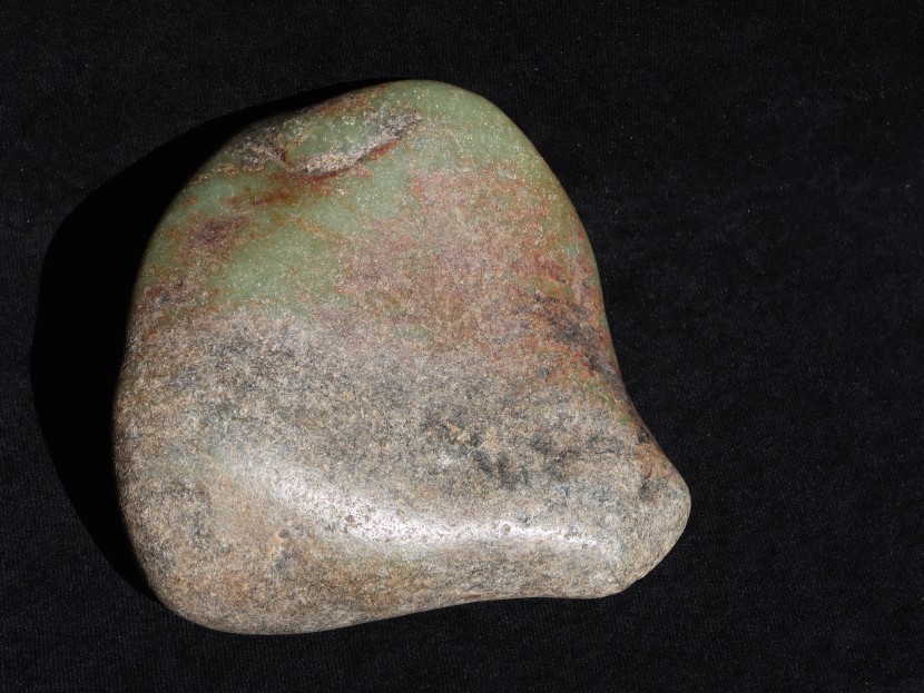 Siberian River Jade, SJW6 – Jade Carver